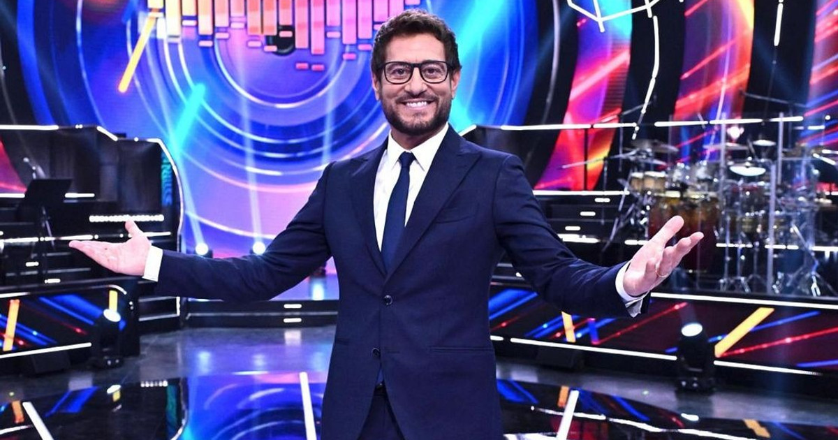 Torna Sarabanda Celebrity, Enrico Papi svela gli ospiti della nuova ...