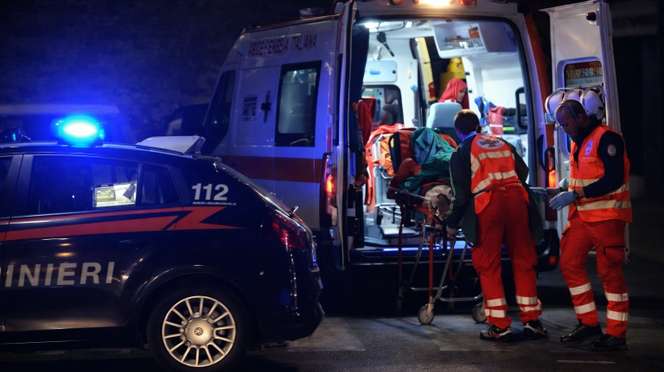 Napoli, perde 3 dita con un petardo ma dimesso dall’ospedale dà fuoco ...